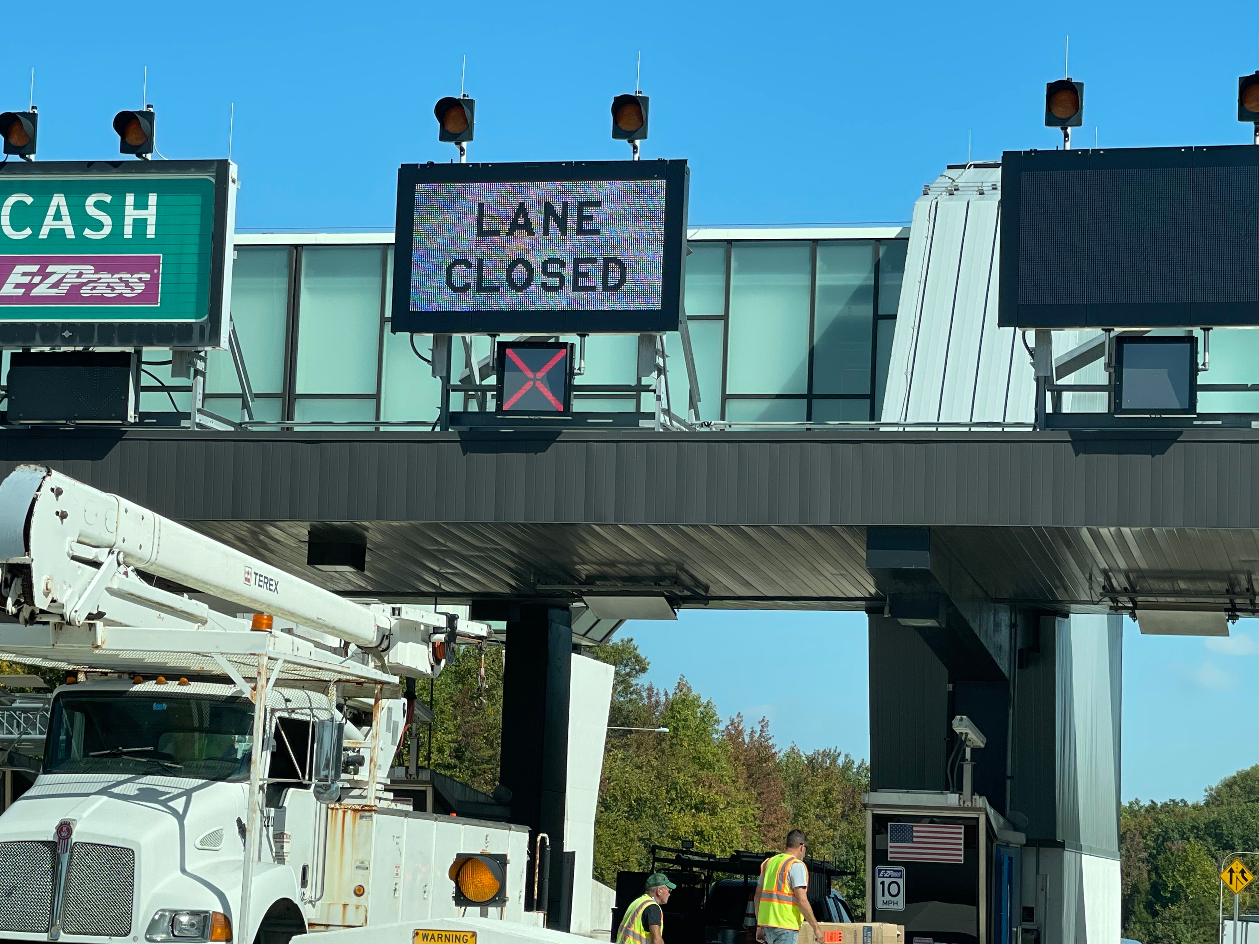 Sunrise SESA Technologies provides DMS for Delaware DOT and their new ...